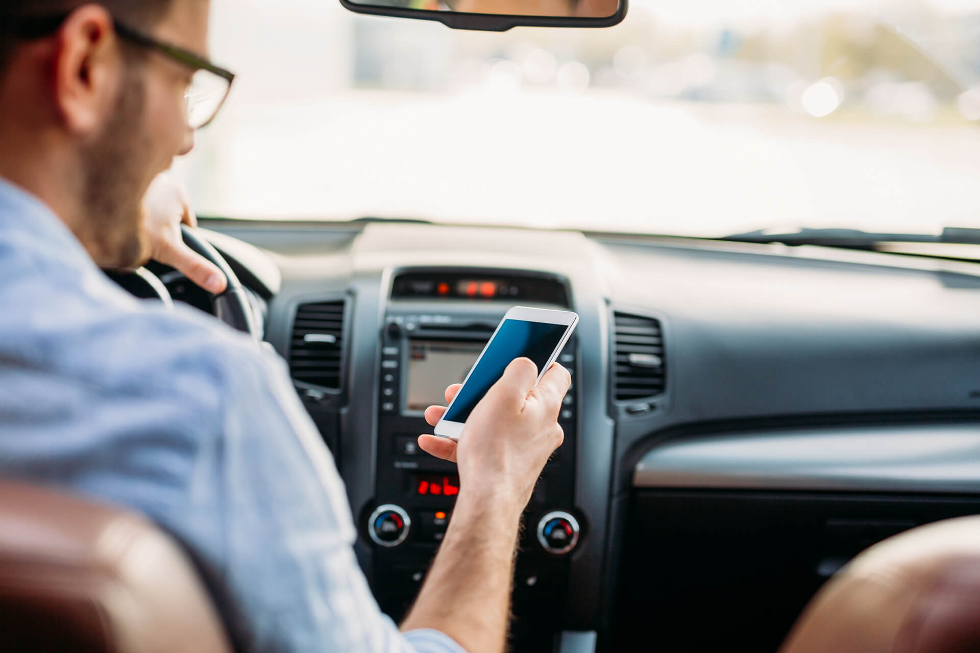 Texting While Driving Accident Lawyer NYC | Morgan Levine Dolan